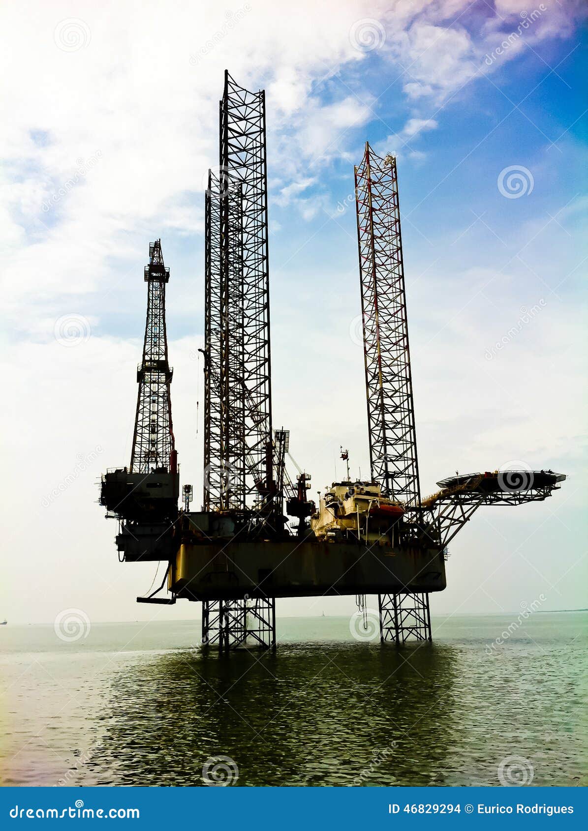 Oil Rig editorial stock image. Image of platform, drilling - 46829294