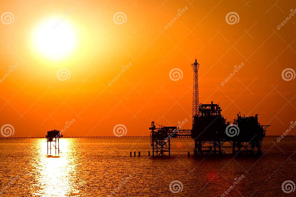 Oil rig in the sunset stock image. Image of petrol, dusk - 47025301
