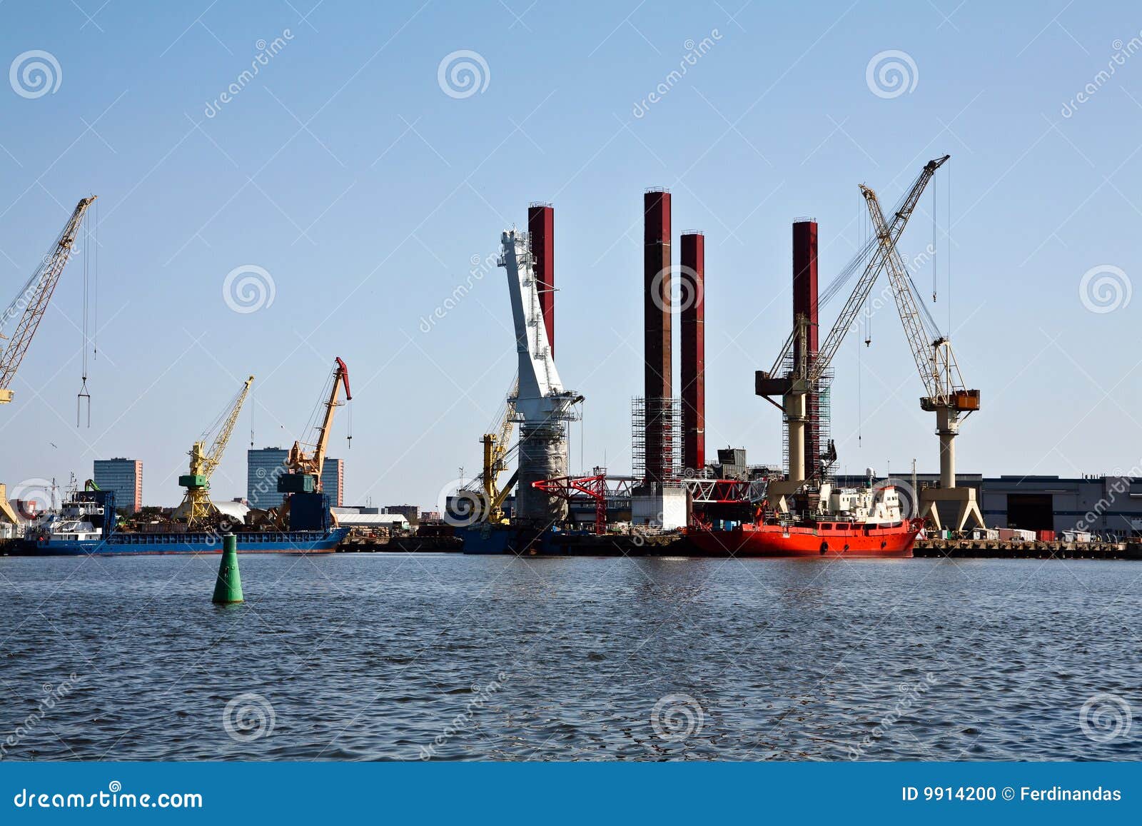 Oil rig under construction stock photo. Image of container - 9914200