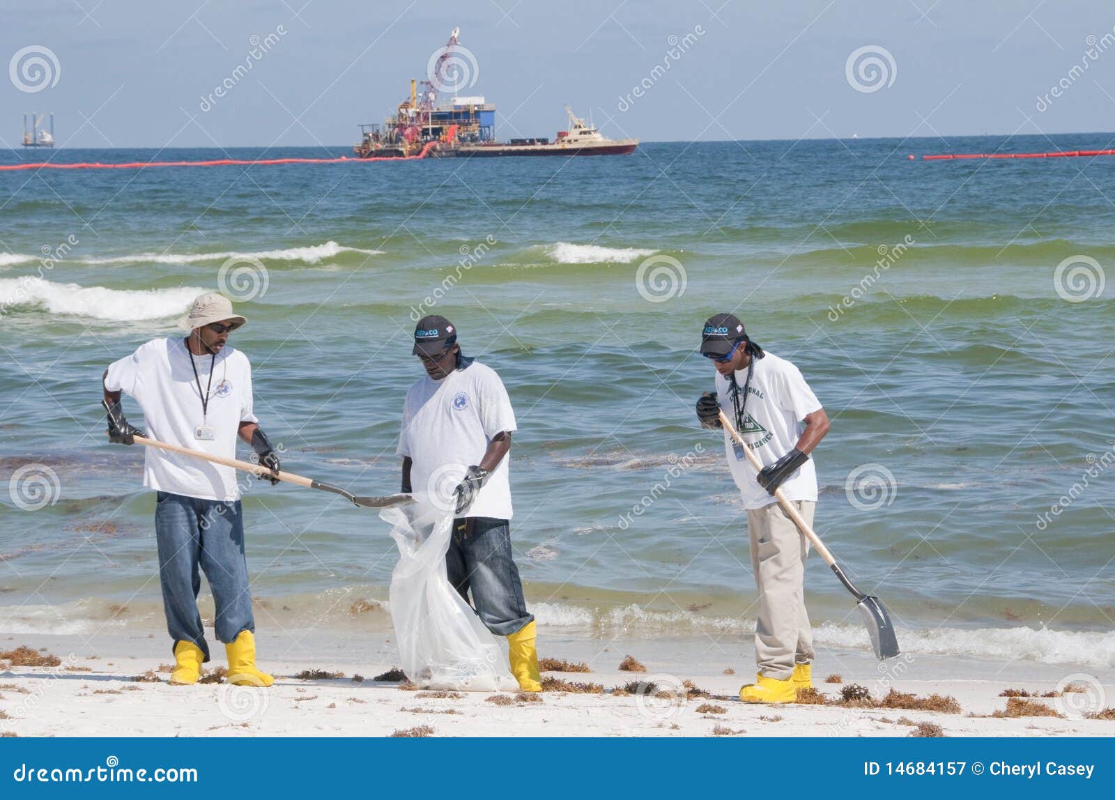 Oil Spill Workers at Seashore Editorial Photography - Image of response ...