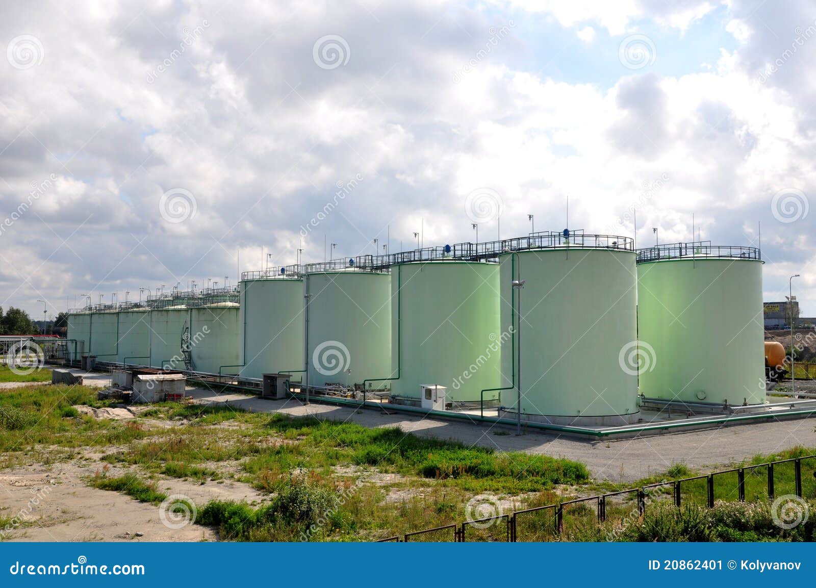 Oil Storage stock image. Image of pipeline, resources - 20862401