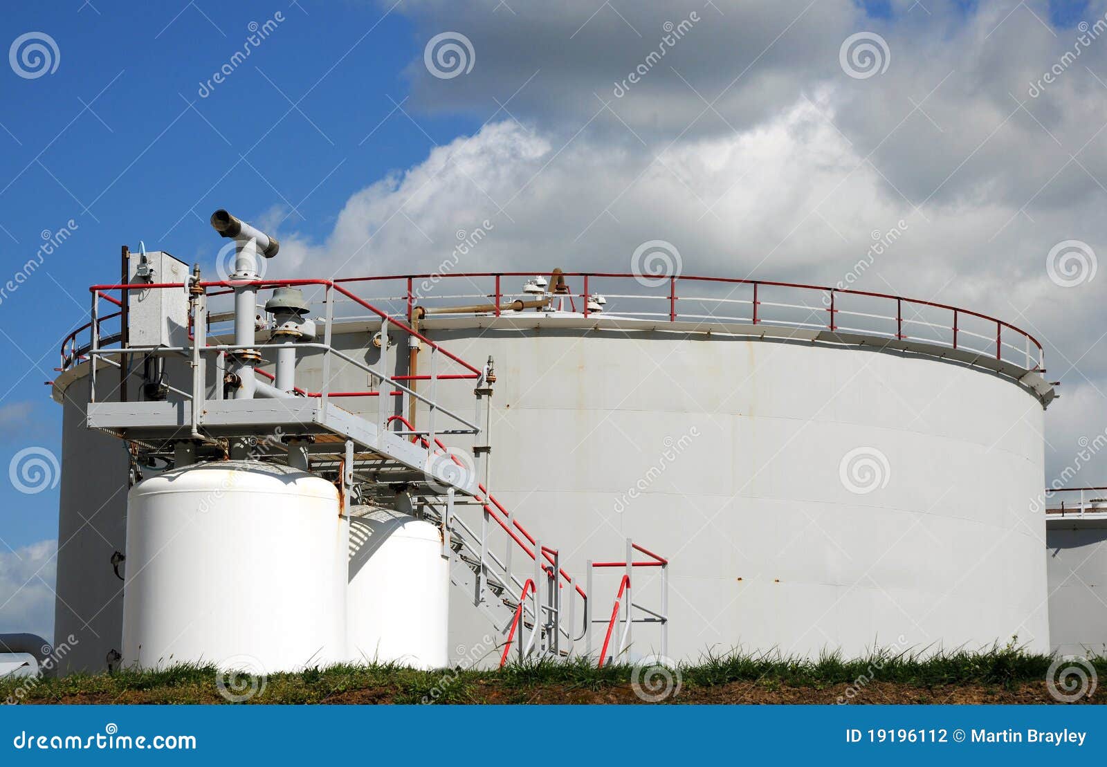 Oil Storage Tank at an Oil Refinery Stock Photo - Image of power ...