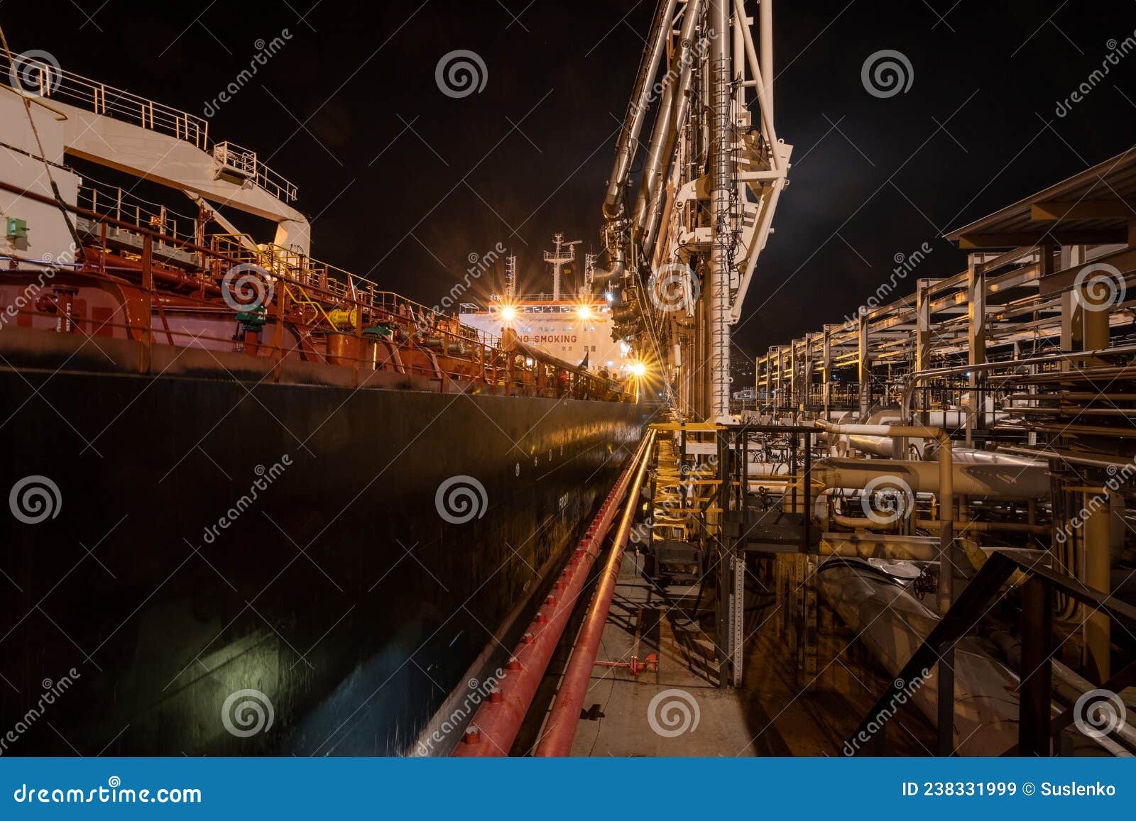 Oil tanker loading editorial stock image. Image of barrel - 238331999