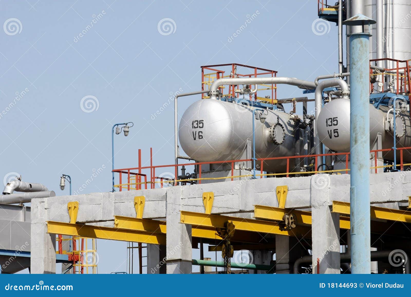 Oil tanks in a refinery stock image. Image of energy - 18144693