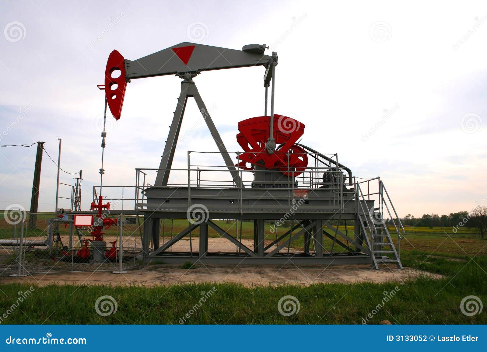 Oil Well Picture. Image: 3133052