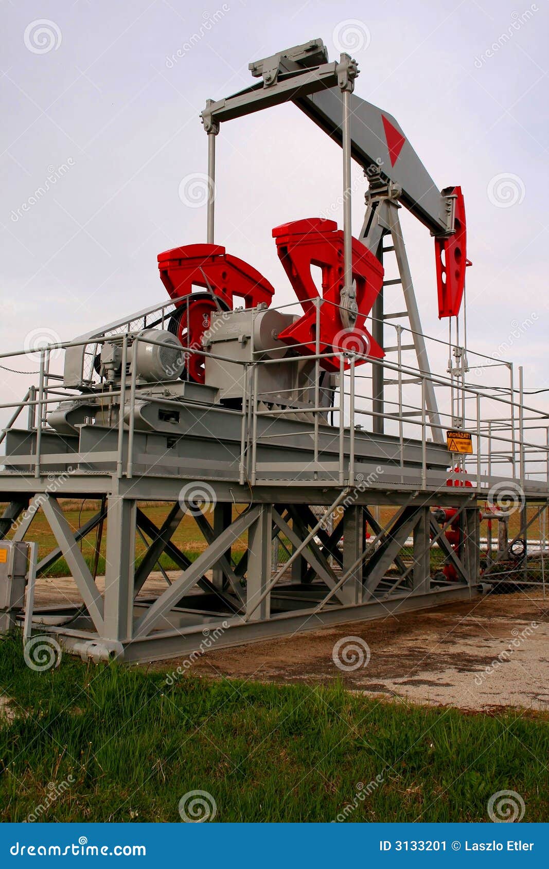 Oil Well Picture. Image: 3133201