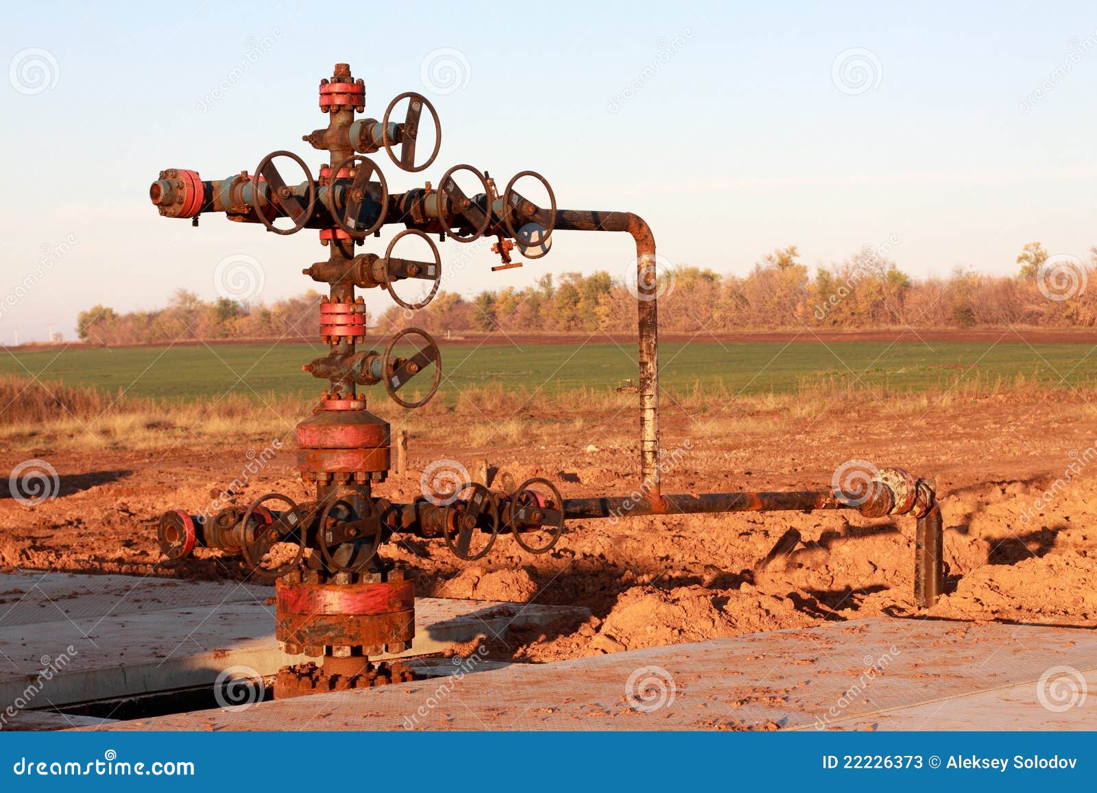 Oil Wellhead stock image. Image of gear, drilling, petroleum - 22226373