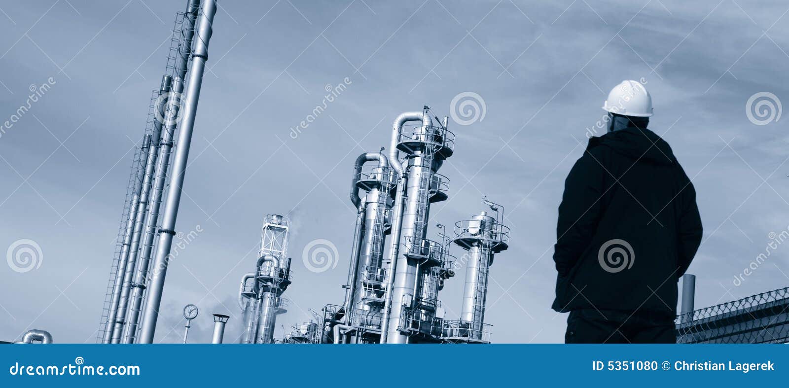 Oil worker and fuel tanks stock photo. Image of steel - 5351080