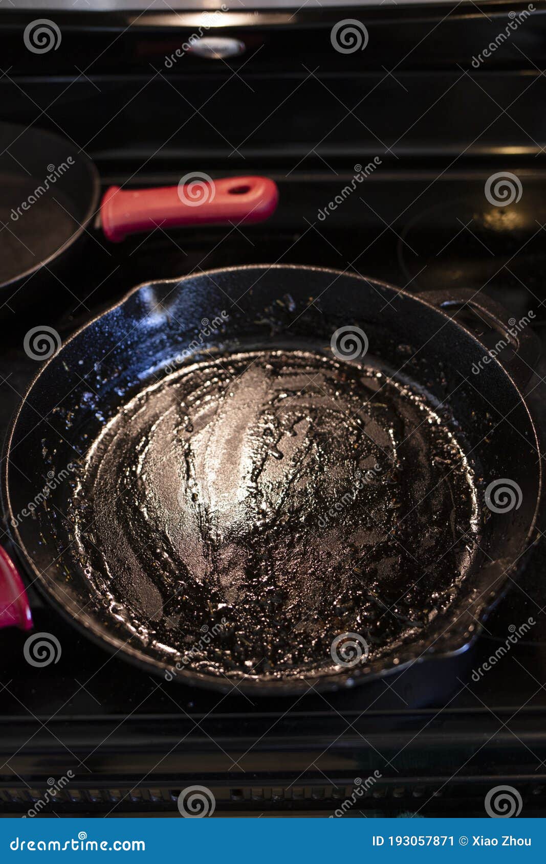Oiled iron pan stock image. Image of isolated, tasty - 193057871