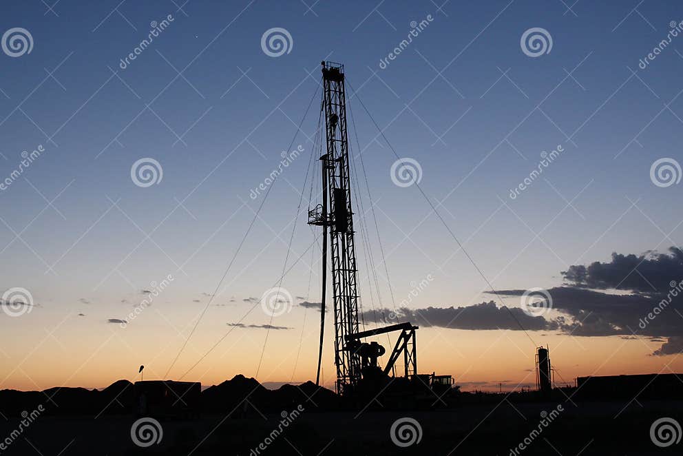 Texas pulling unit stock image. Image of pump, oilfield - 159090303