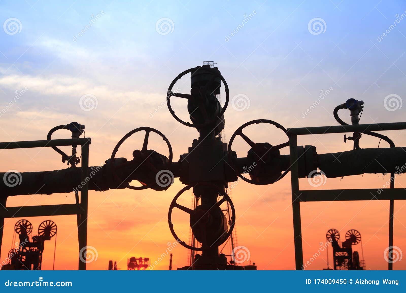 Oilfield Pipeline Silhouette Stock Photo - Image of supply, technology ...