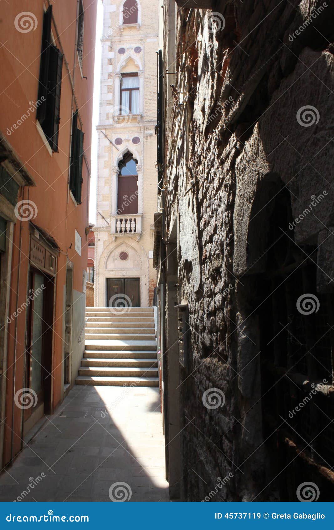 Ojeada De Una Venecia Desconocida Imagen de archivo - Imagen de calle ...