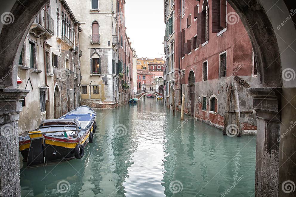 Ojeada de Venecia imagen de archivo. Imagen de entrada - 28352419