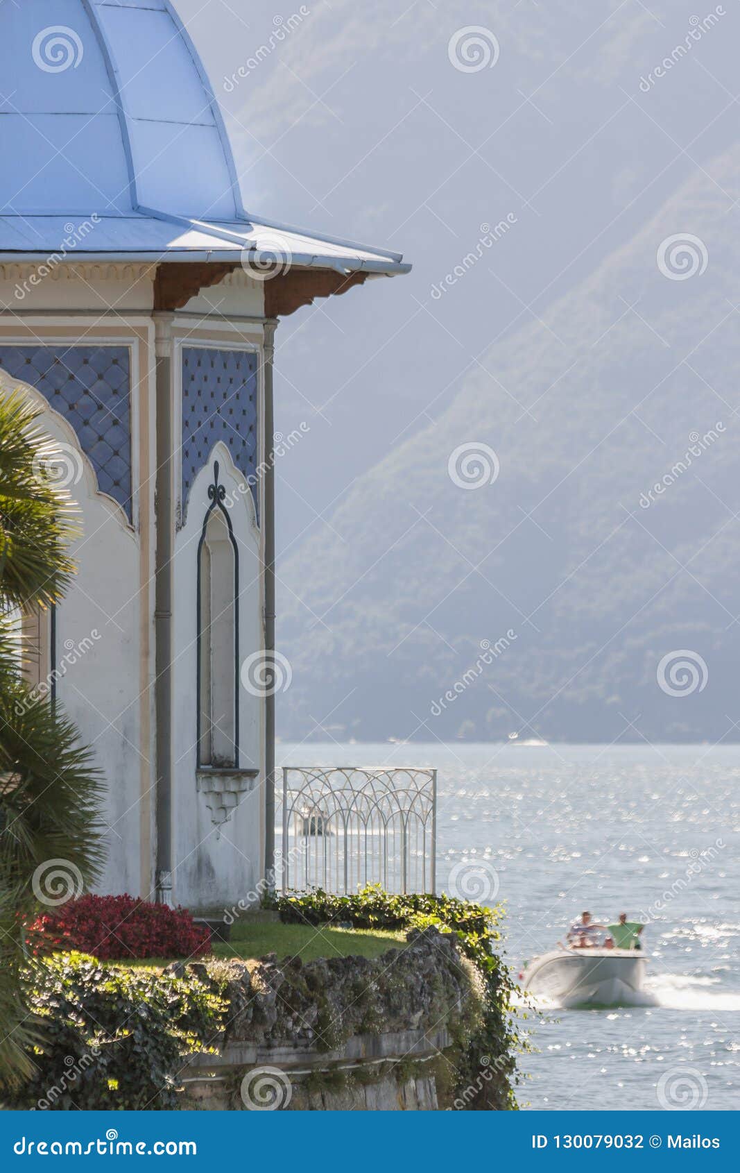Ojeada Del Lago Como - Como, Italia Foto de archivo - Imagen de ciudad ...