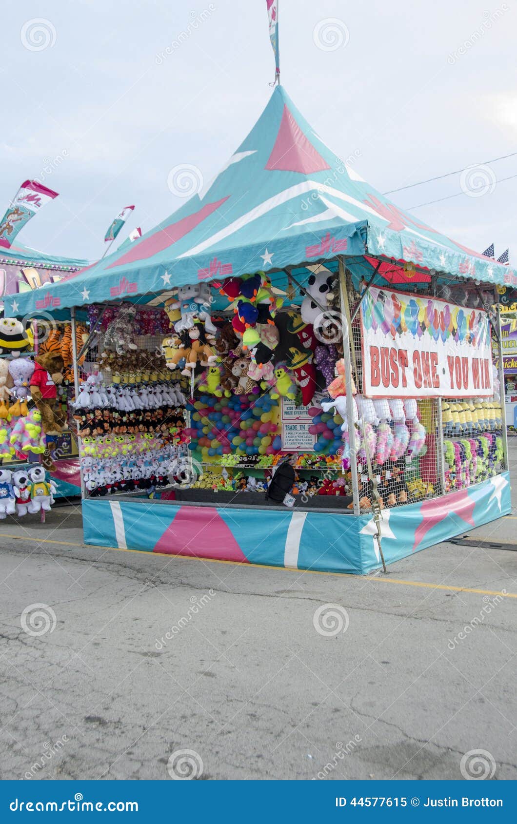 Oklahoma State Fair Balloon Pop Booth Editorial Image - Image of state ...