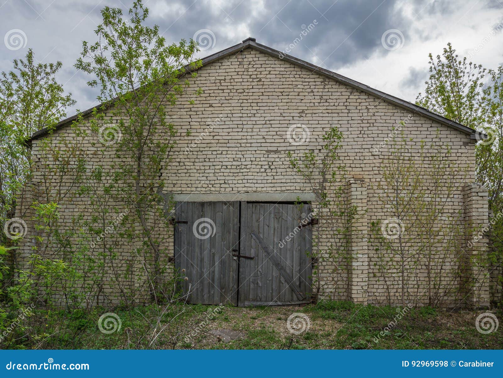 Old abandoned barn stock photo. Image of gate, dirty - 92969598