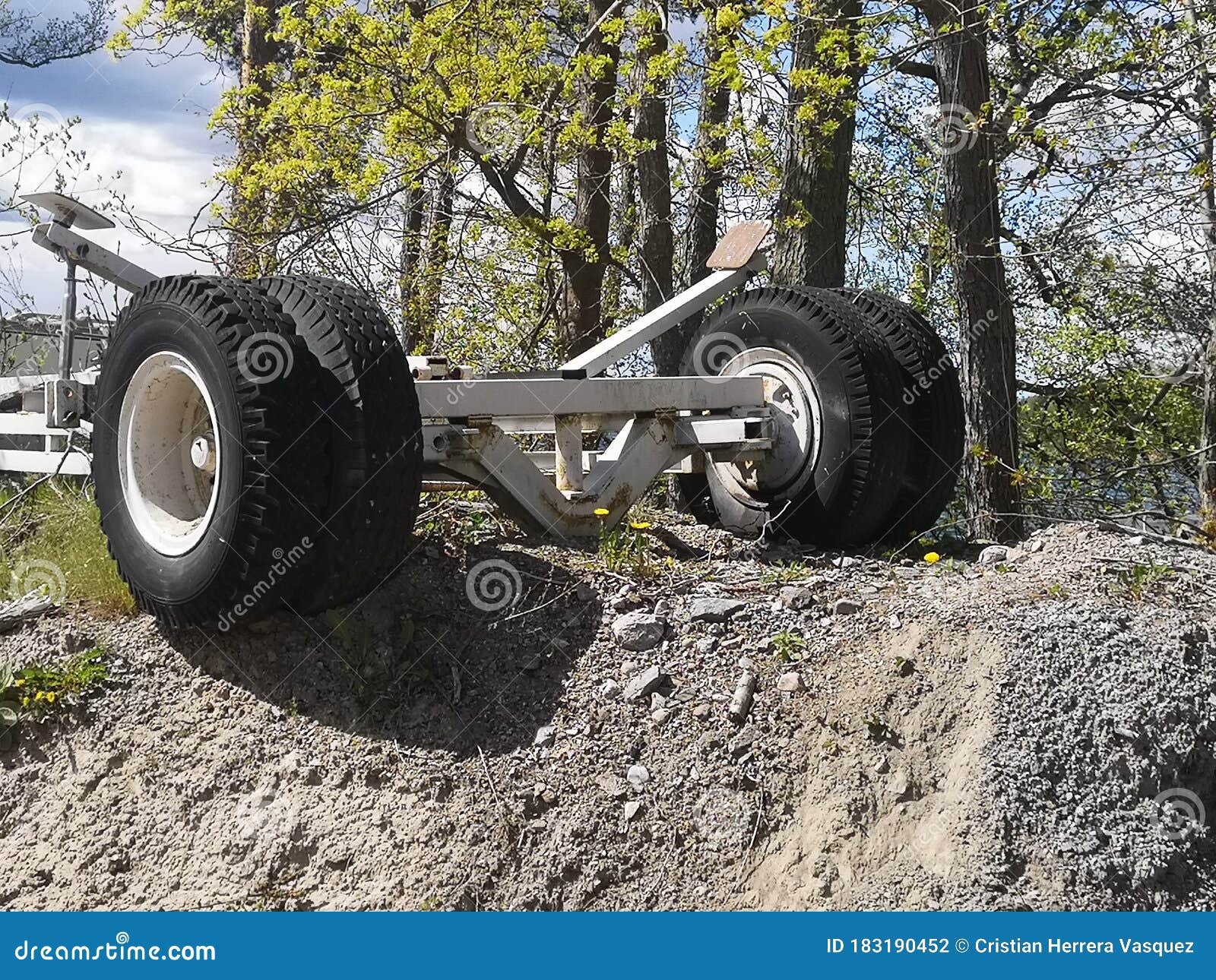 Old abandoned boat trailer stock photo. Image of trailer - 183190452