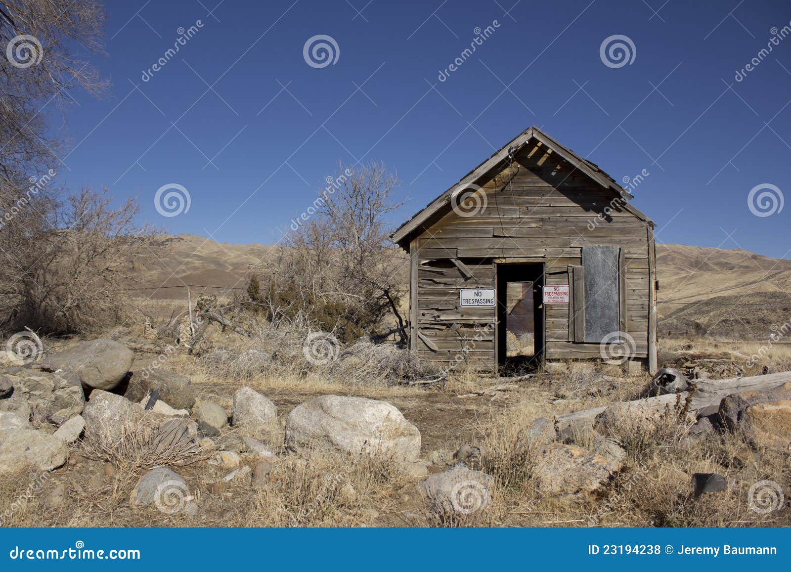 Old Abandoned Delapitating Shack Stock Photo - Image of land, house ...