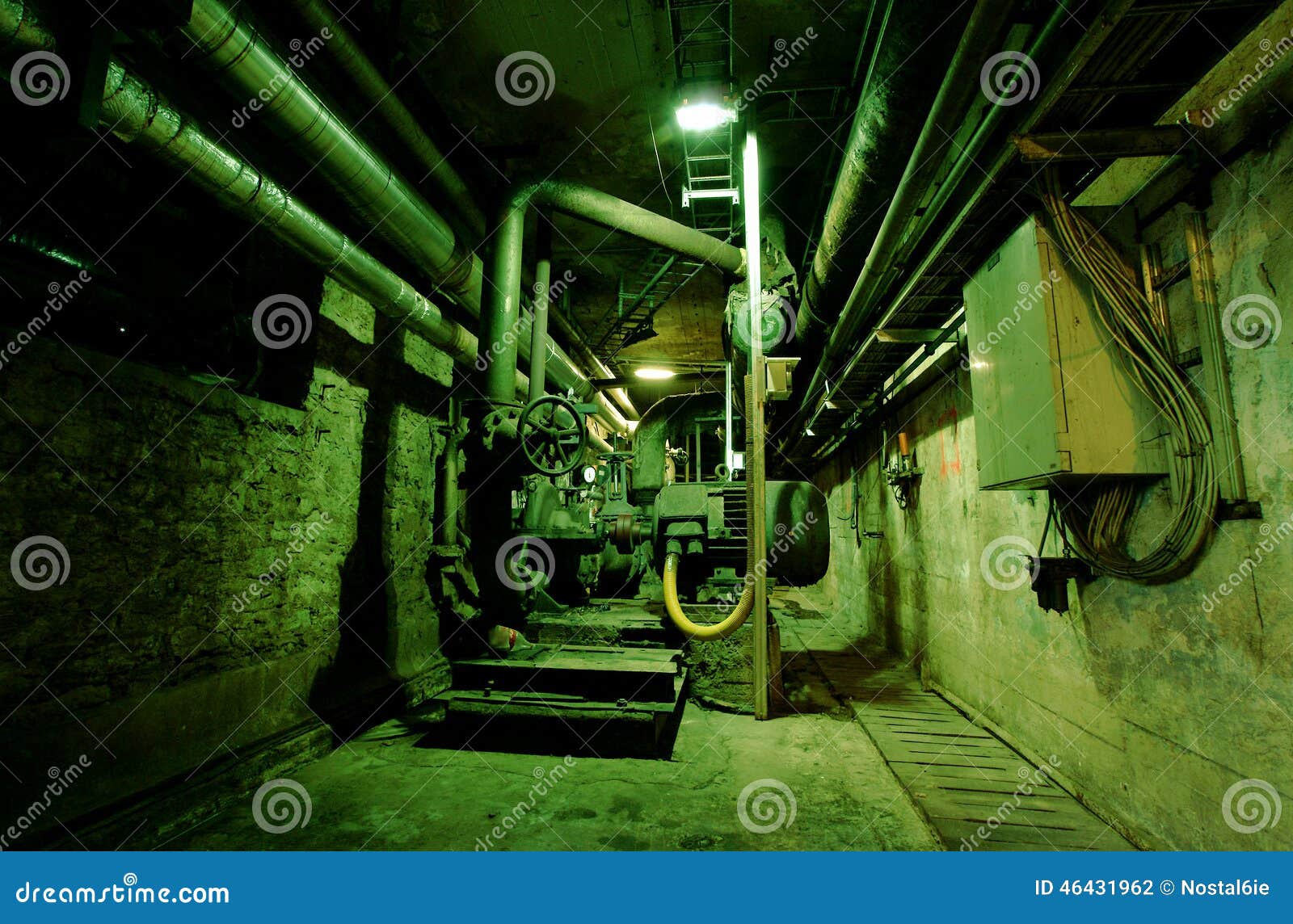 Abandoned Dirty Boat Royalty-Free Stock Image | CartoonDealer.com #80092816