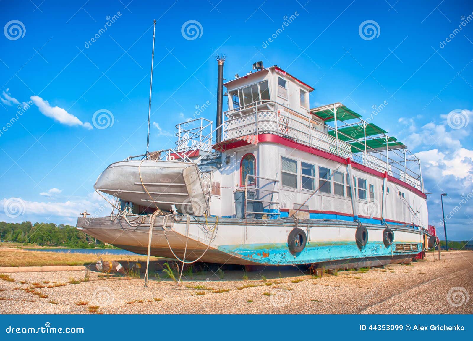 Old abandoned ferry ship stock image. Image of destruction - 44353099