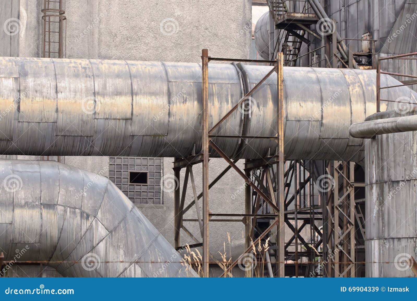 Old Abandoned Heating Plant Stock Image - Image of station, heat: 69904339