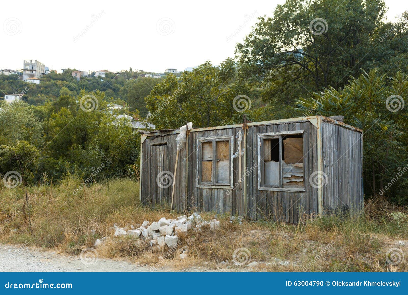 Old abandoned hut stock photo. Image of ssamodelnaya - 63004790