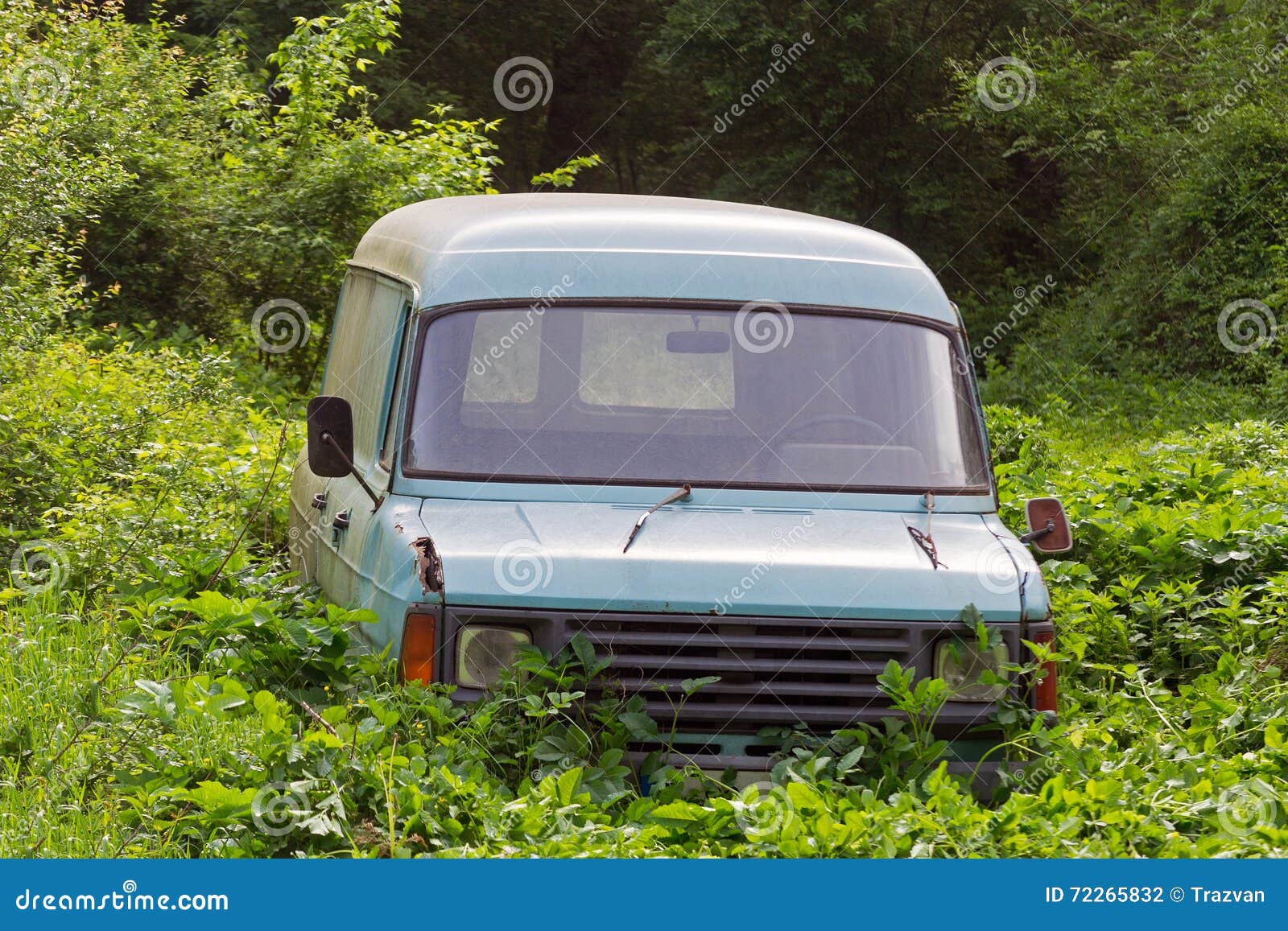 Old, Abandoned, Rusted and Broken Van Stock Photo - Image of rusty ...