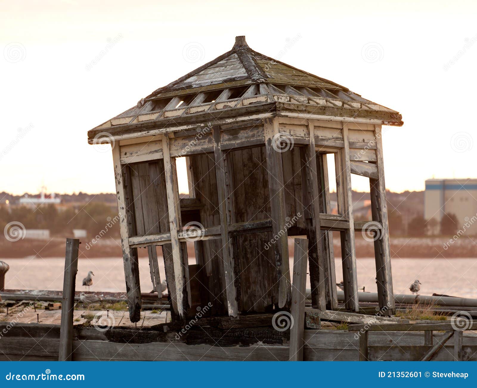 Old Abandoned Shack by Mersey Stock Image - Image of ruin, pier: 21352601