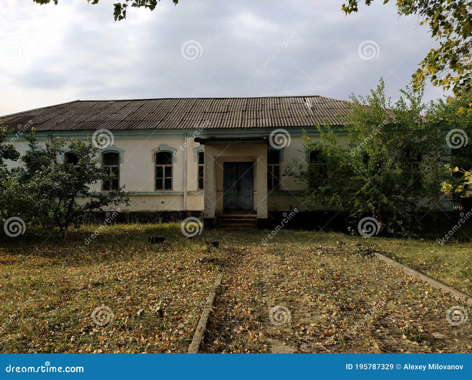 Soviet Building Ruins Abandoned USSR Stock Photography | CartoonDealer ...
