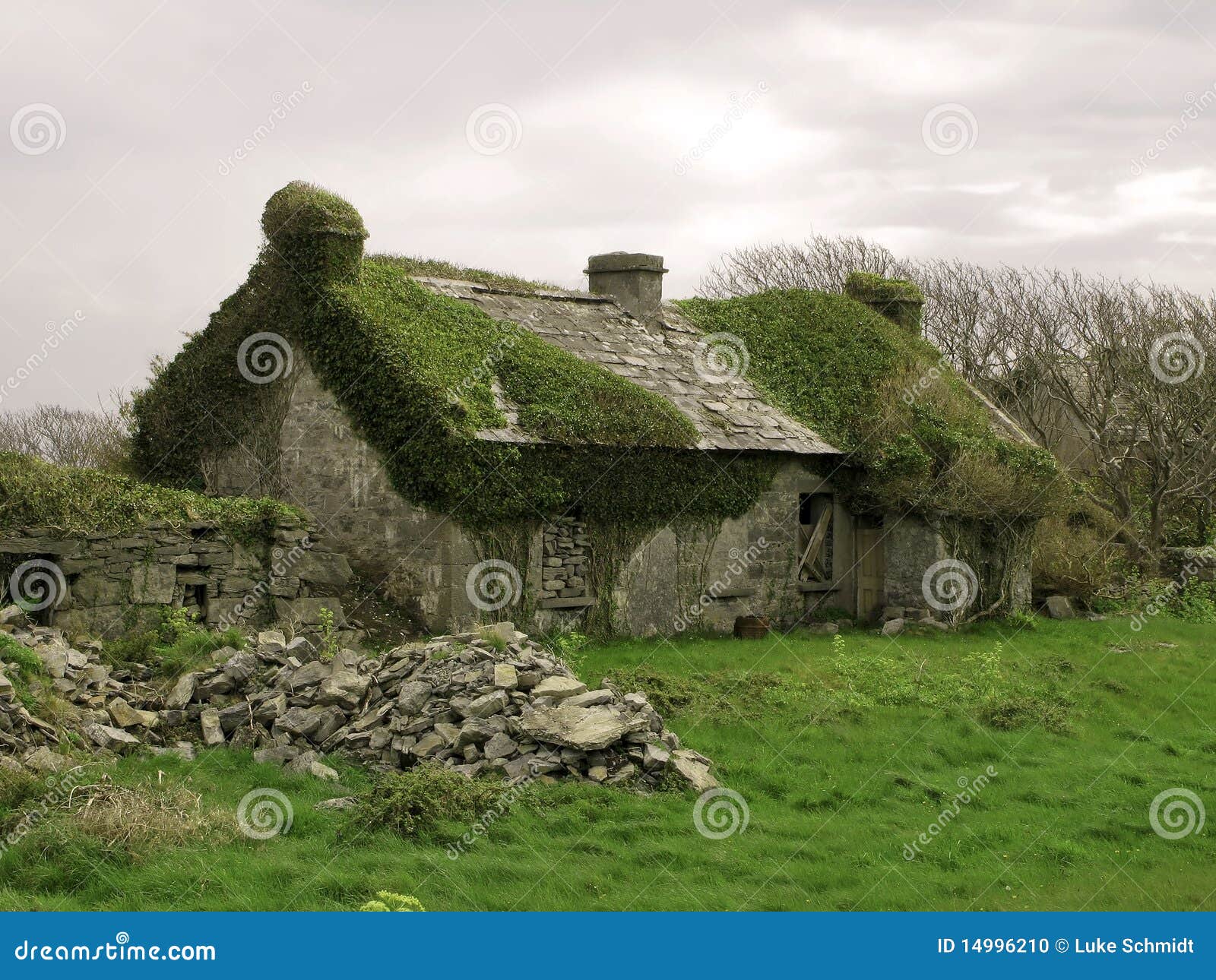 Old abandoned stone house stock photo. Image of derelict - 14996210