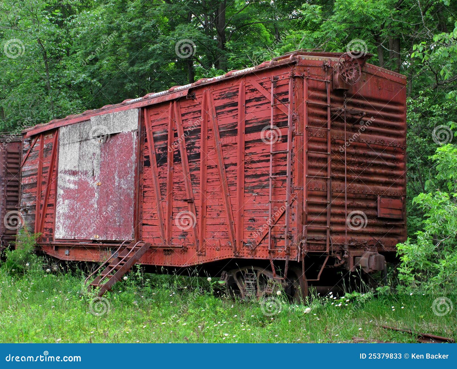 Old Abandoned Train Boxcar Picture. Image: 25379833