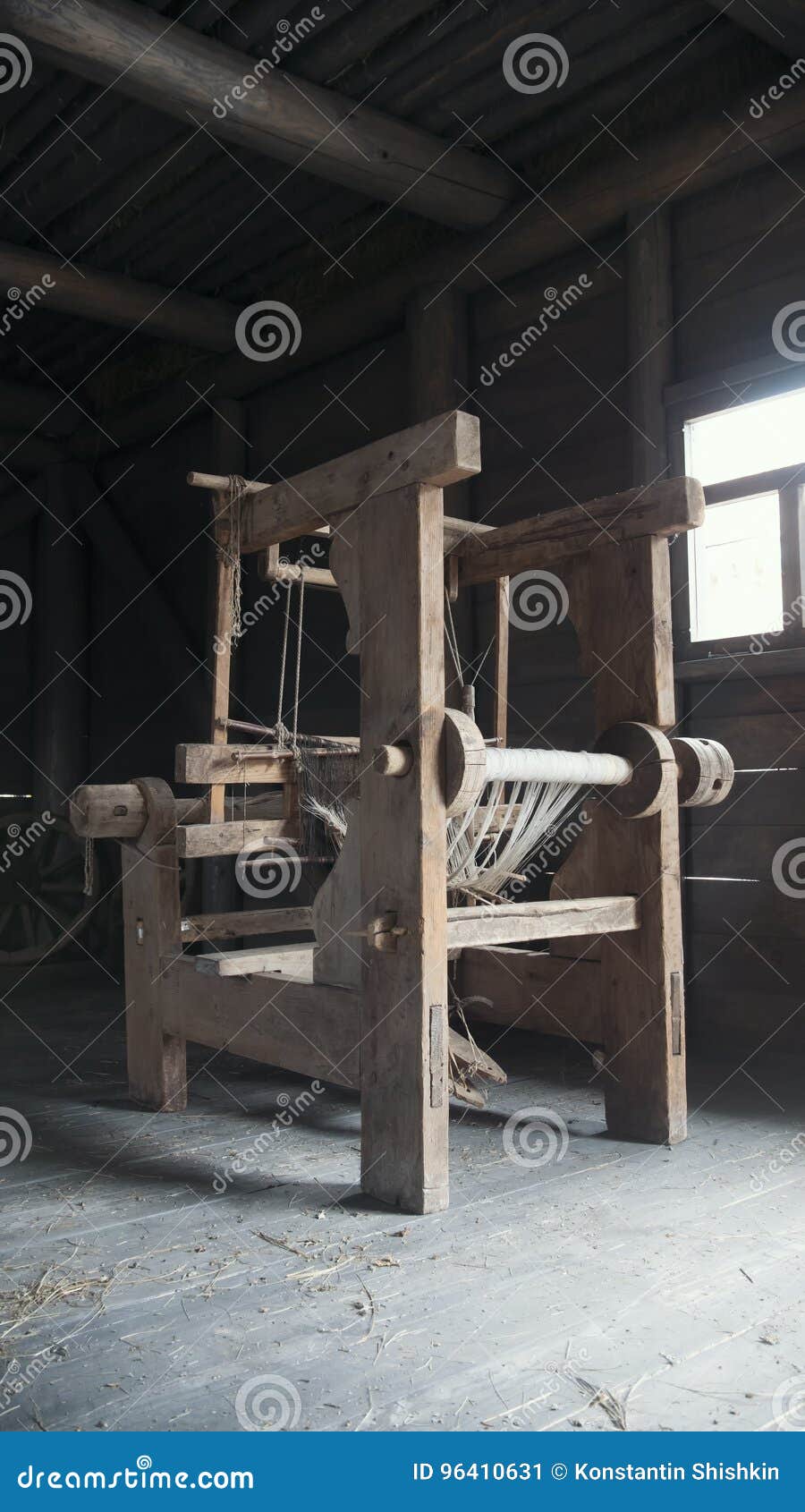 Old Age Wooden Loom Machine, Vertical Stock Image - Image of oldhouse ...