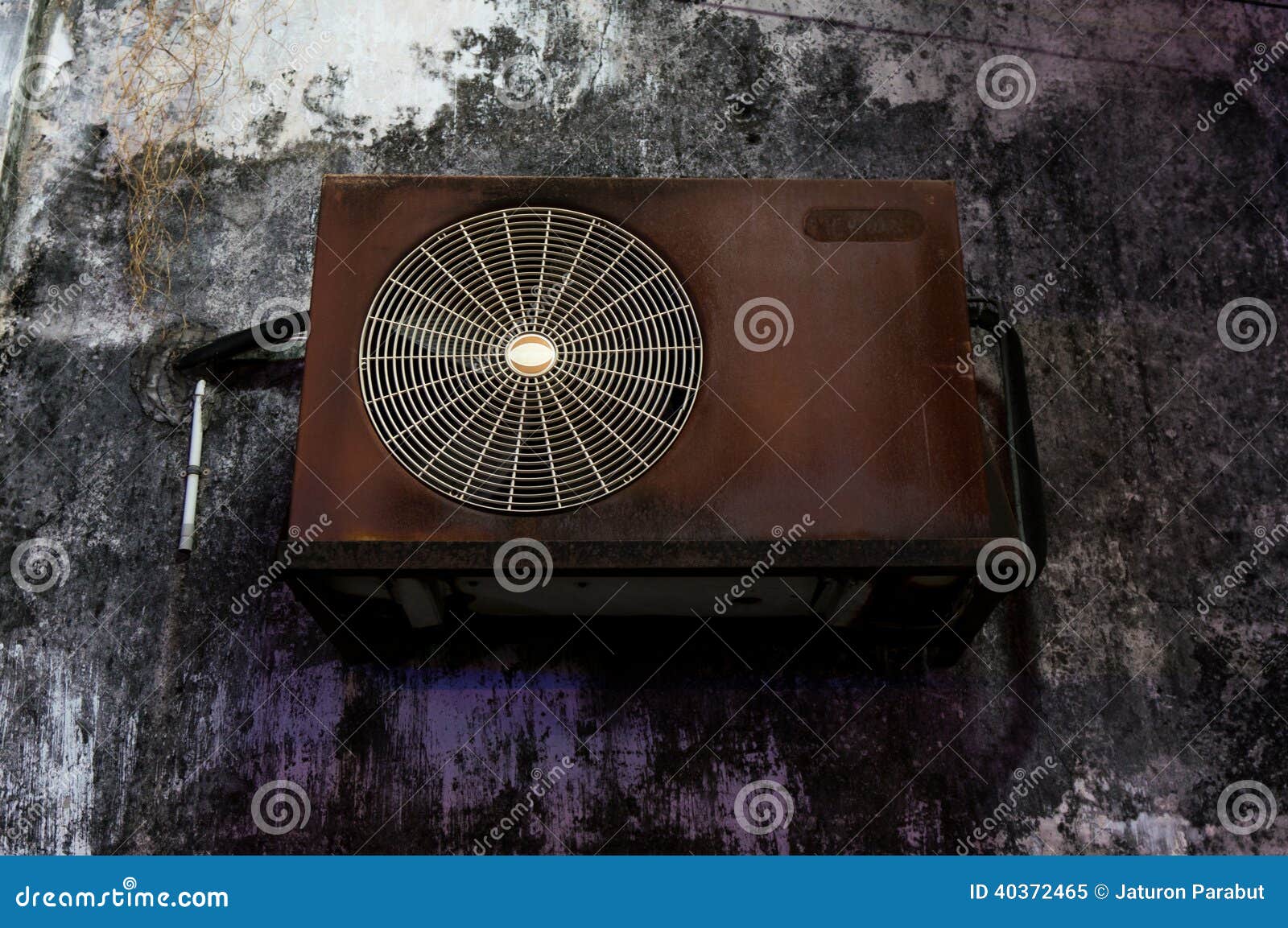 Old aircondition stock image. Image of wall, airconditioning - 40372465
