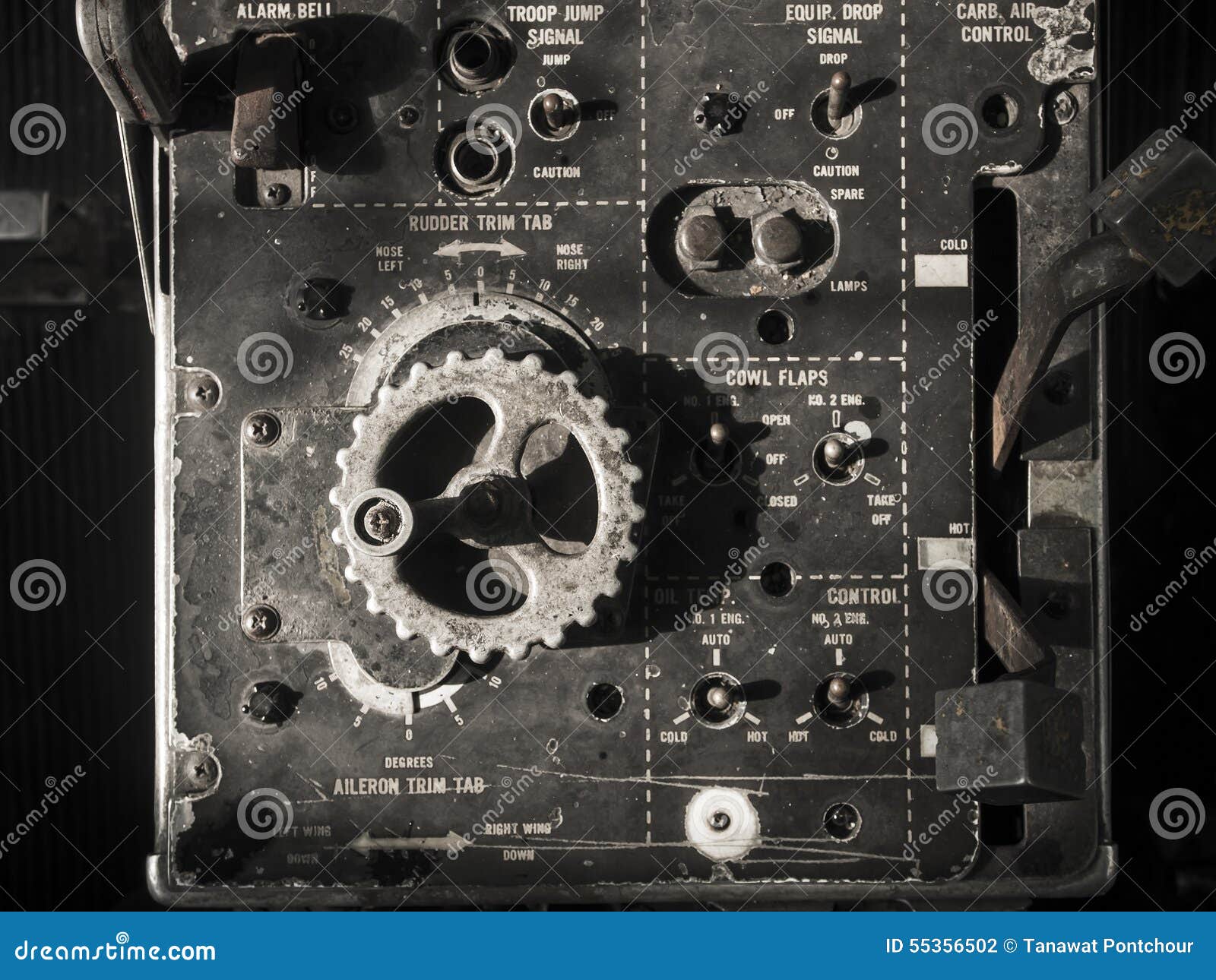 Old Aircraft Instruments Panel Stock Photo - Image of gyroscope ...