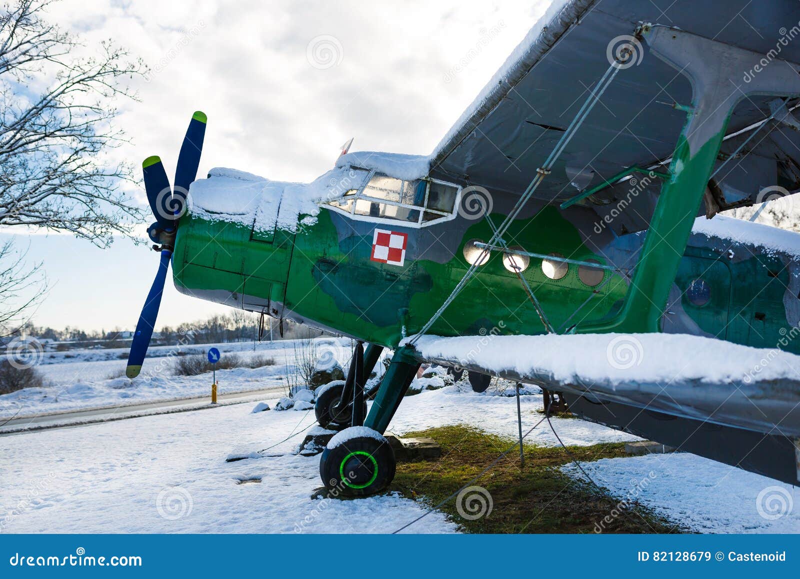 Old aircraft in winter stock image. Image of snow, rotor - 82128679