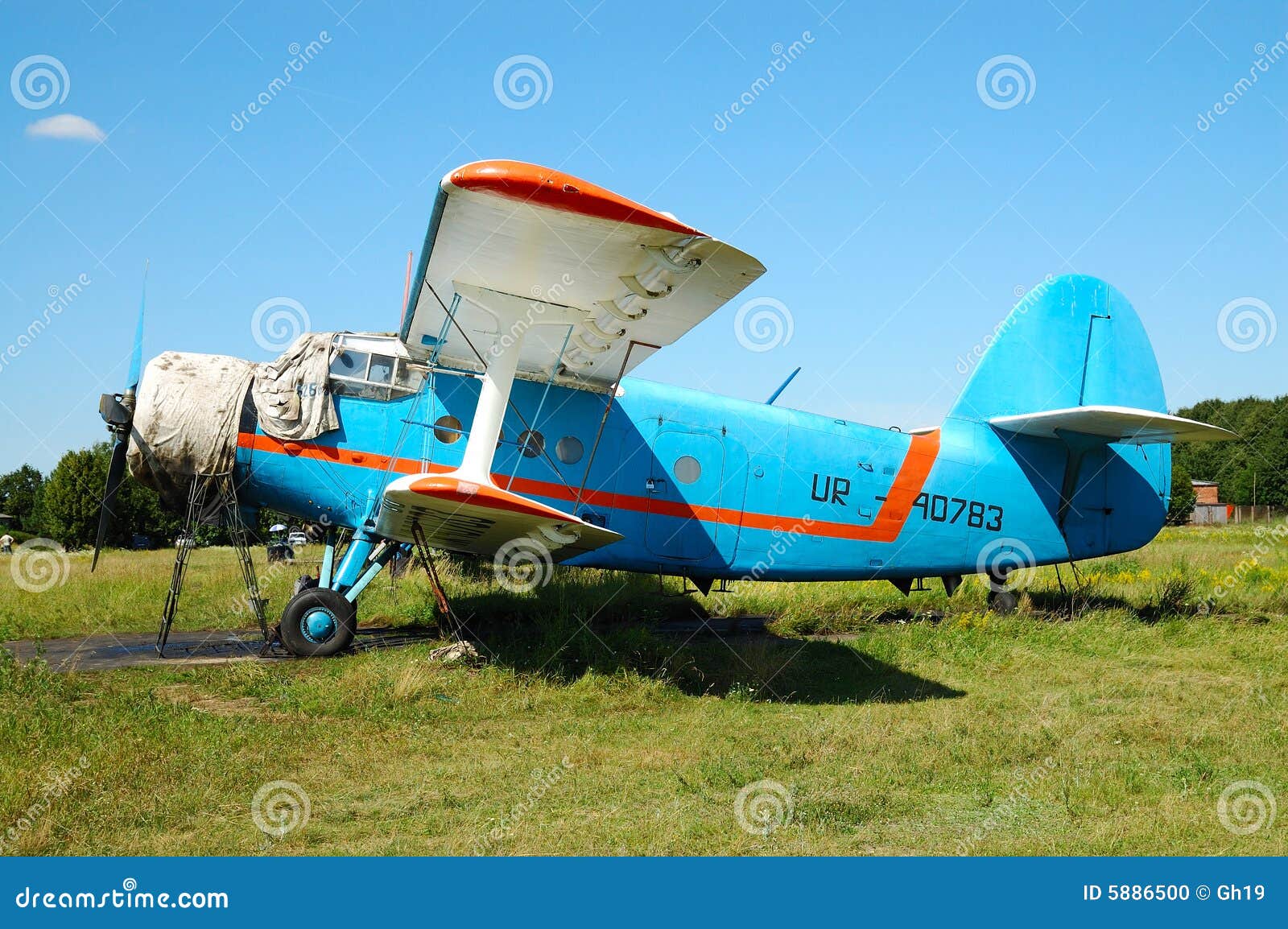 Old airplane stock photo. Image of aerospace, vehicle - 5886500