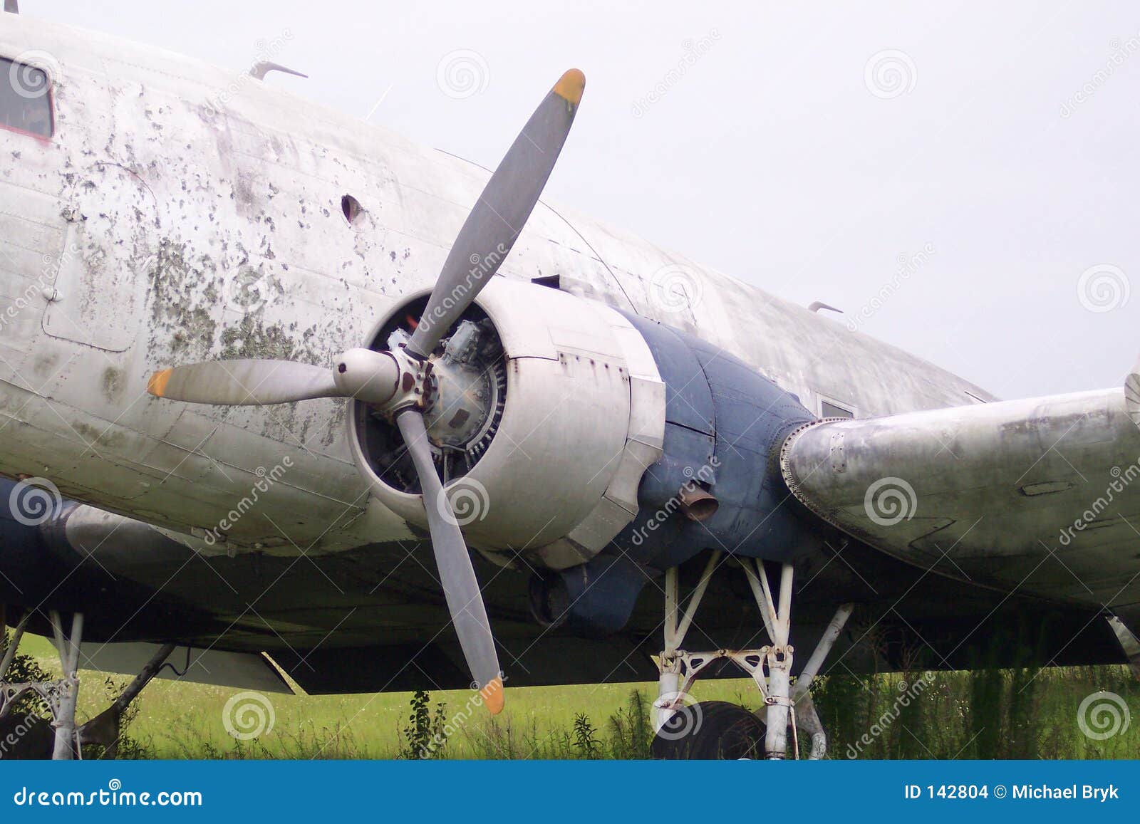 Old Airplane Wing And Engine Picture. Image: 142804