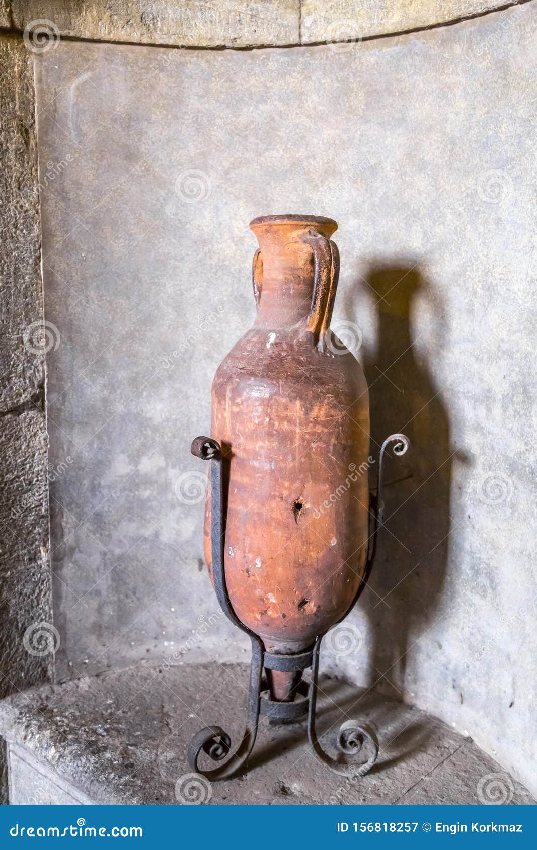 Old amphora editorial photography. Image of historic - 156818257