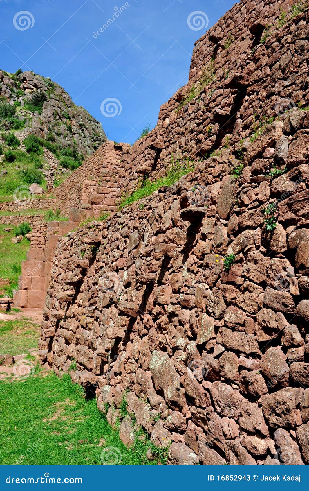 Old ancient wall in Peru stock image. Image of lost, andes - 16852943