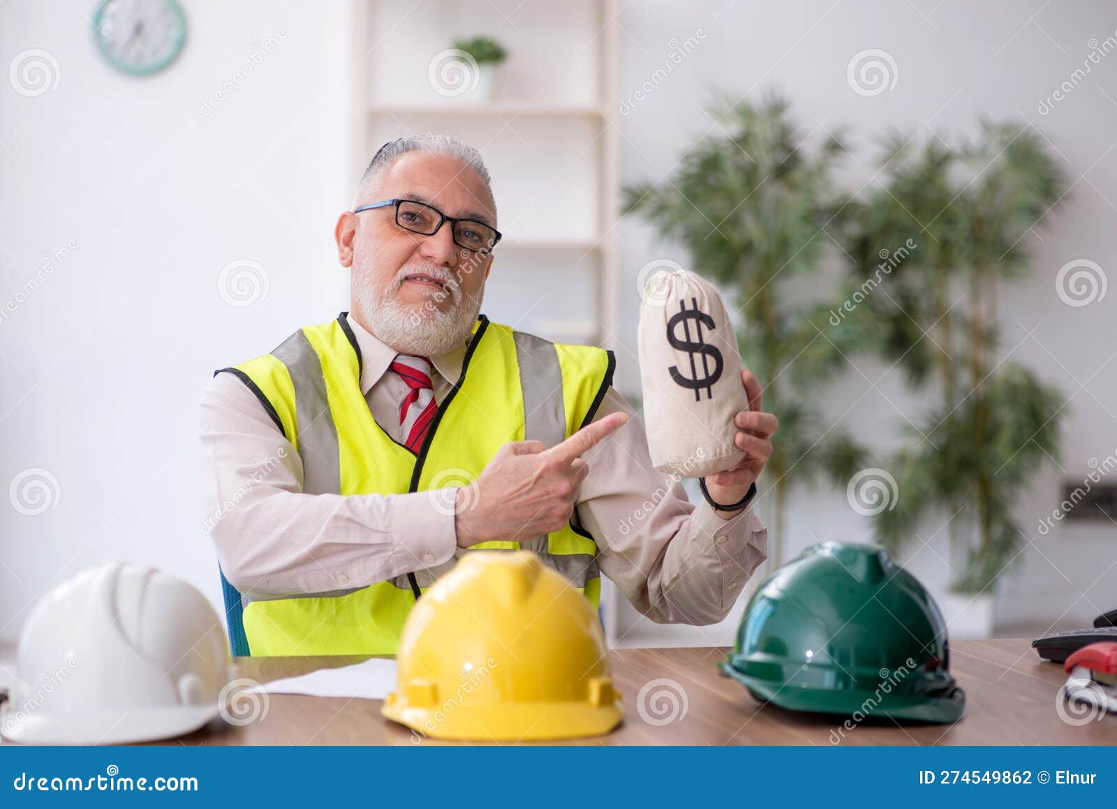 Old Male Architect in Planning Retirement Concept Stock Photo - Image ...