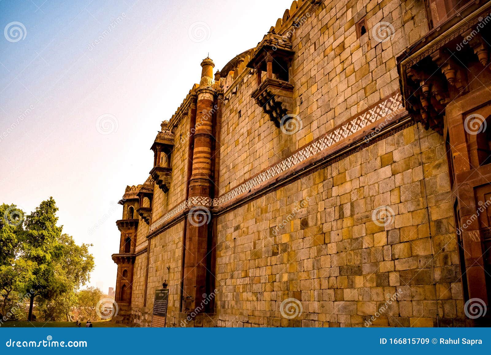 Old Architecture Building Located in India, Old Beautiful Structure ...