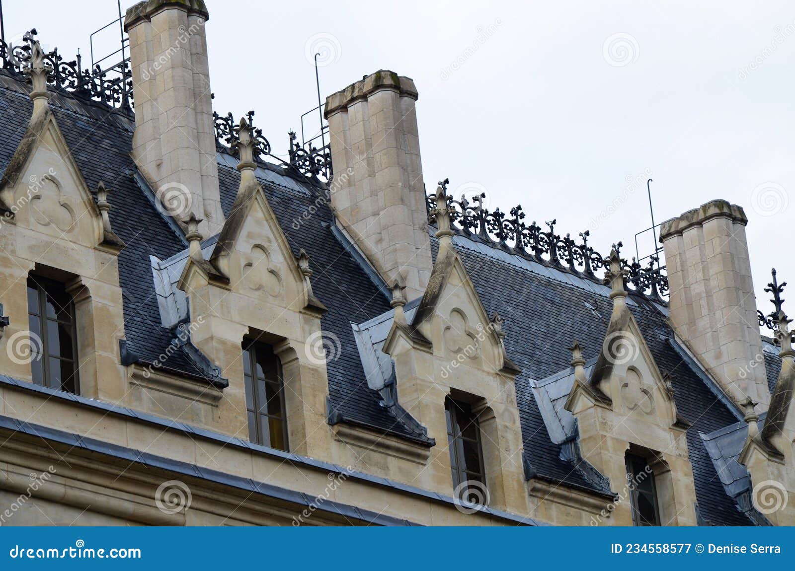 Old architecture in Paris editorial photography. Image of cityscape ...