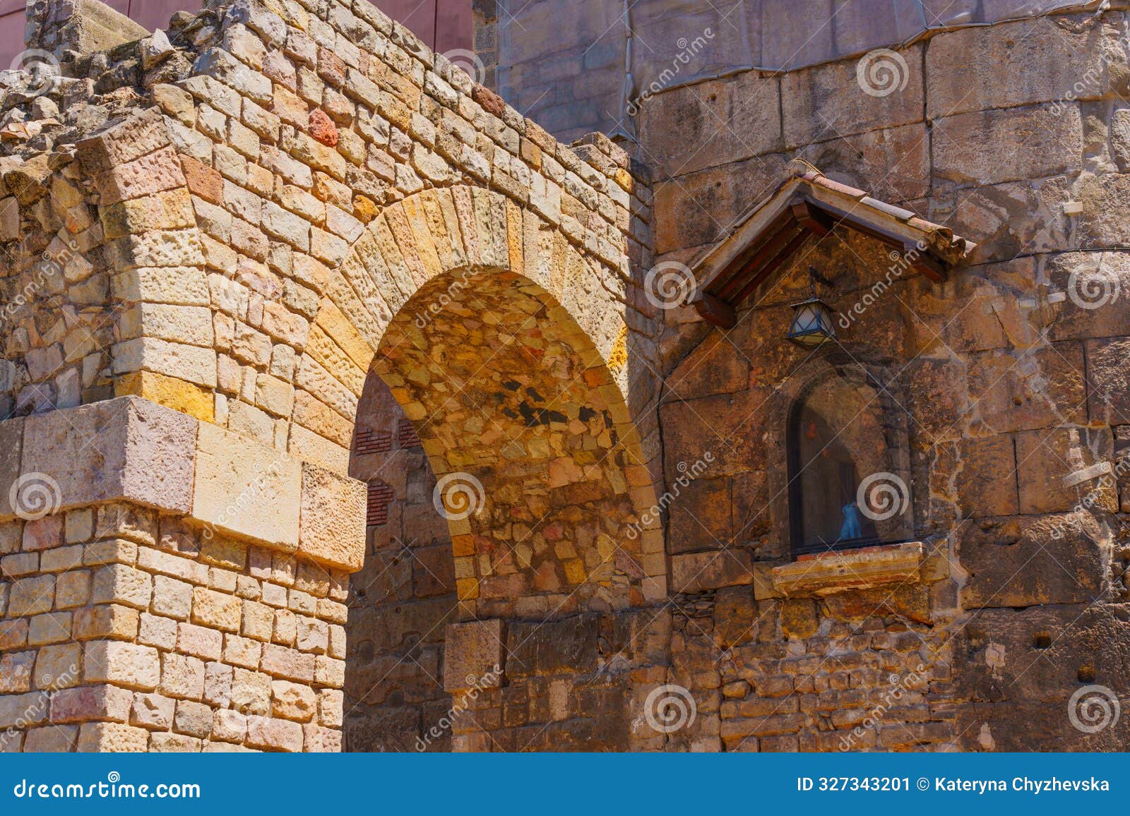 Old Archway and Niche in Historic Barcelona Structure Stock Image ...