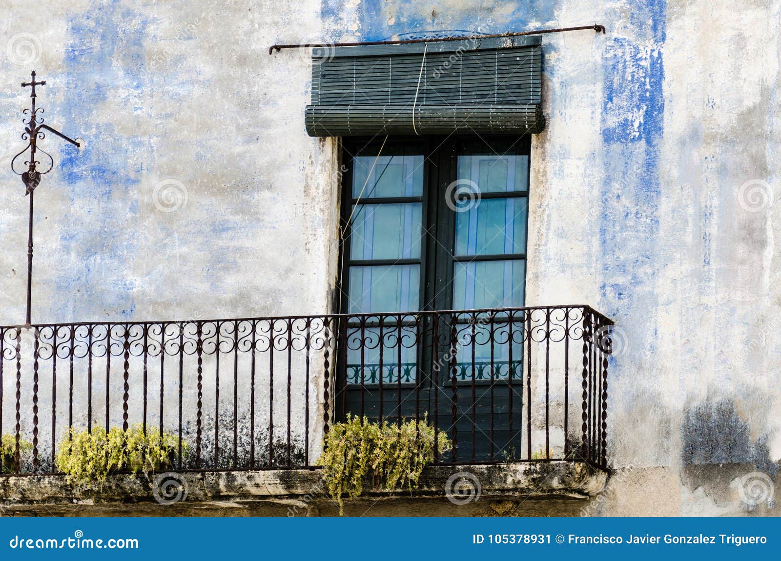 Old balcony stock image. Image of viejo, romeo, house - 105378931