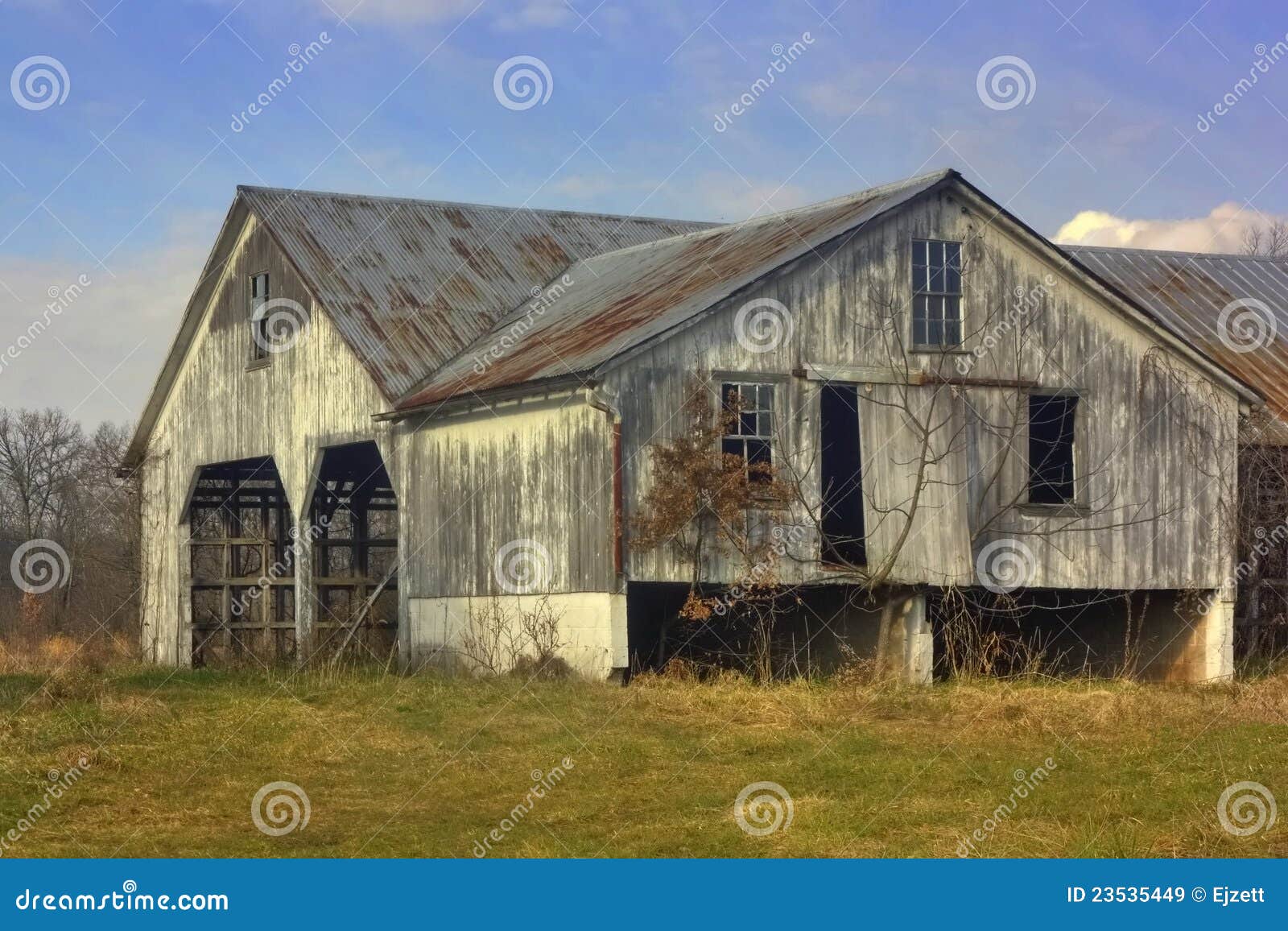 Old Barn stock image. Image of barnyard, wall, farmyard - 23535449