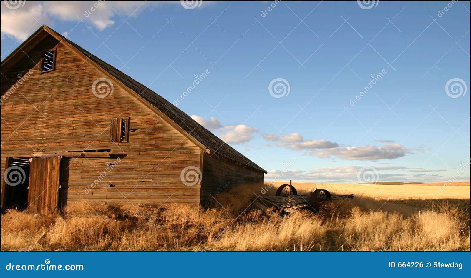 Old Barn Big sky stock photo. Image of crop, building, heartland - 664226