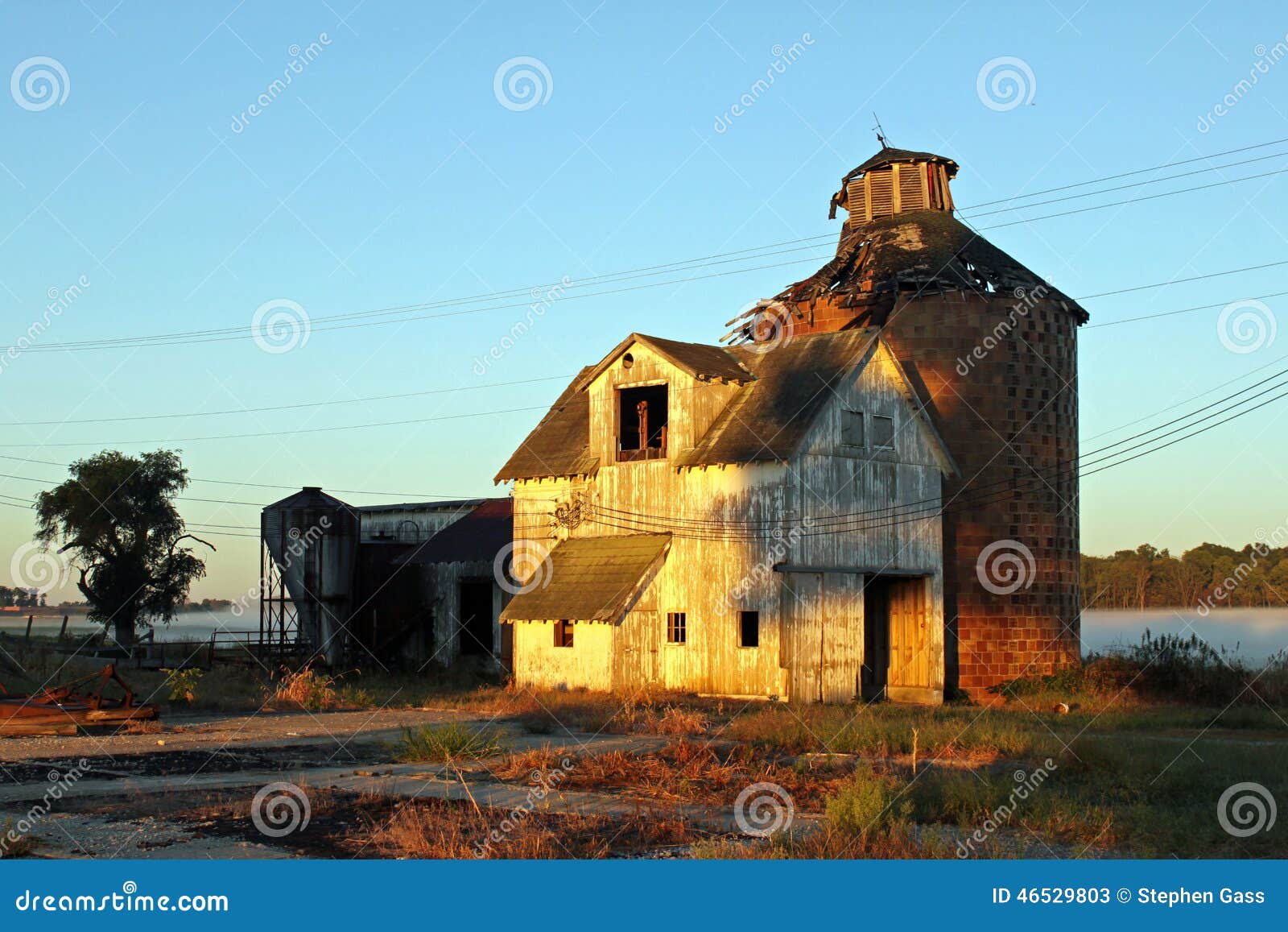 Old Barn in Carmel, Indiana Stock Image - Image of historic ...