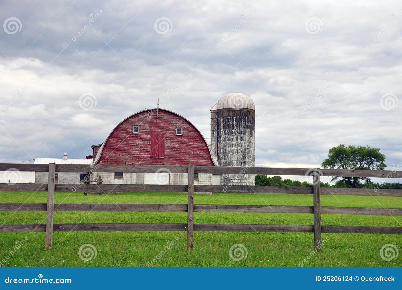 Old Barn and Fence, New Jersey Stock Photo - Image of farmland, nature ...