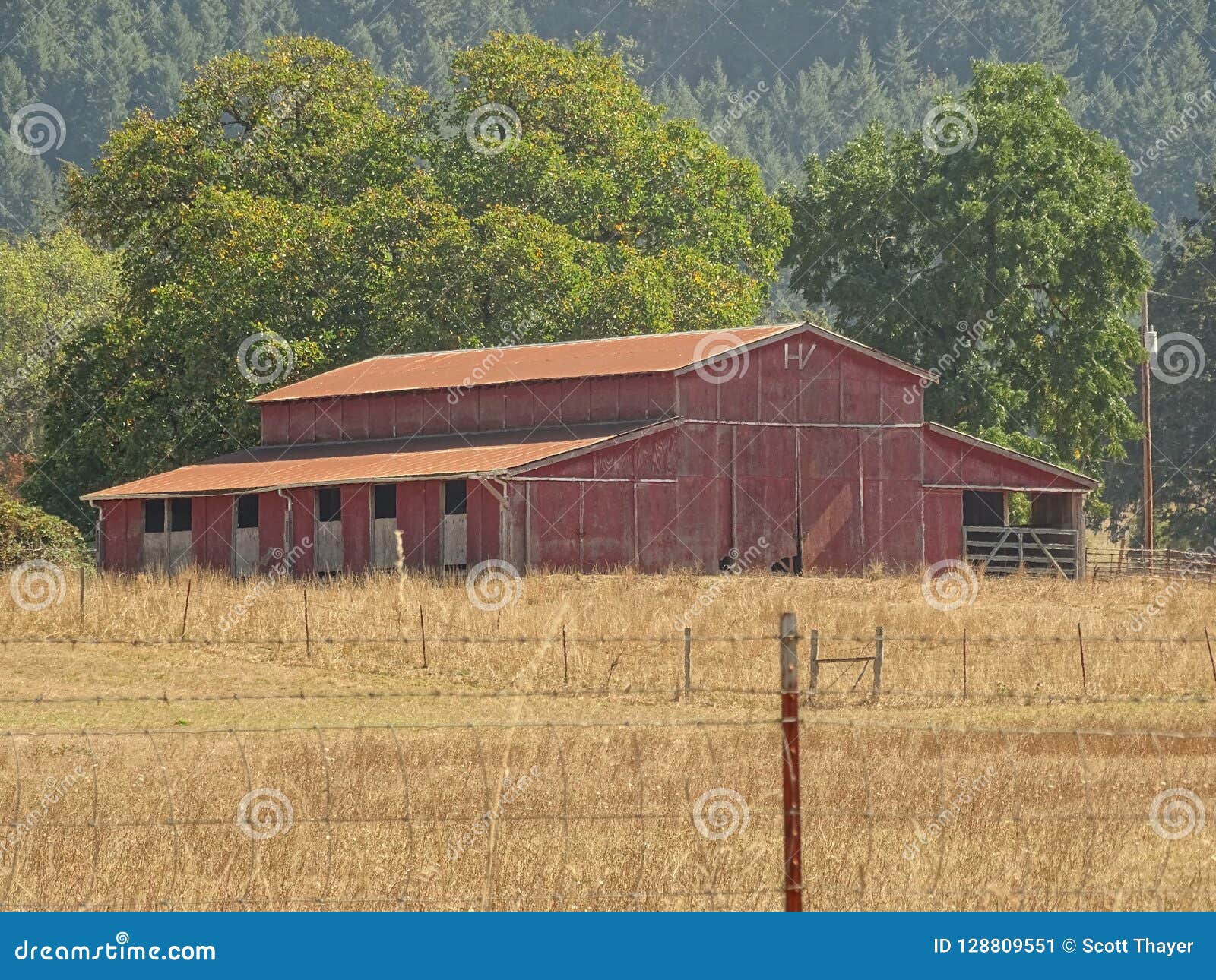 Old barn in a field stock image. Image of cottage, barn - 128809551