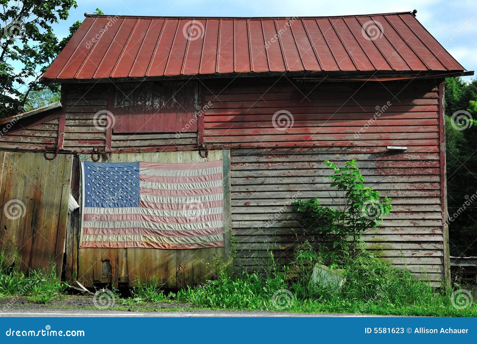 Old barn with flag stock image. Image of building, independence - 5581623